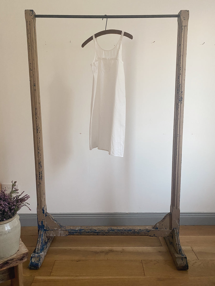 Vintage shop freestanding clothes rail – Scenes & Stories